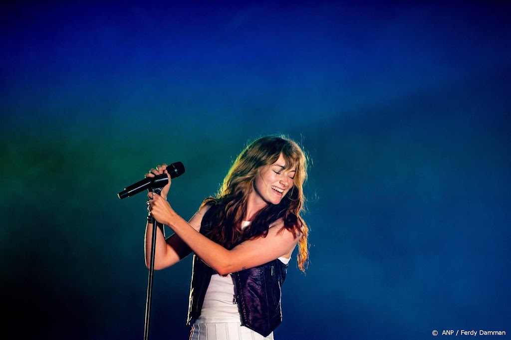 Froukje geeft op koningsnacht concert in Concertgebouw Amsterdam