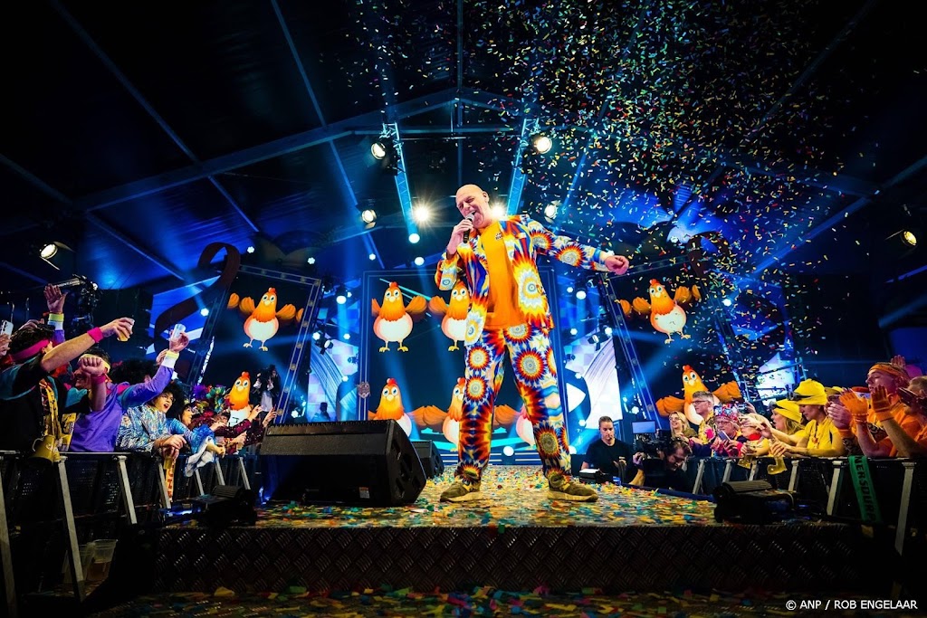 Feestzanger Jan Biggel verbaasd over eigen uurtarief