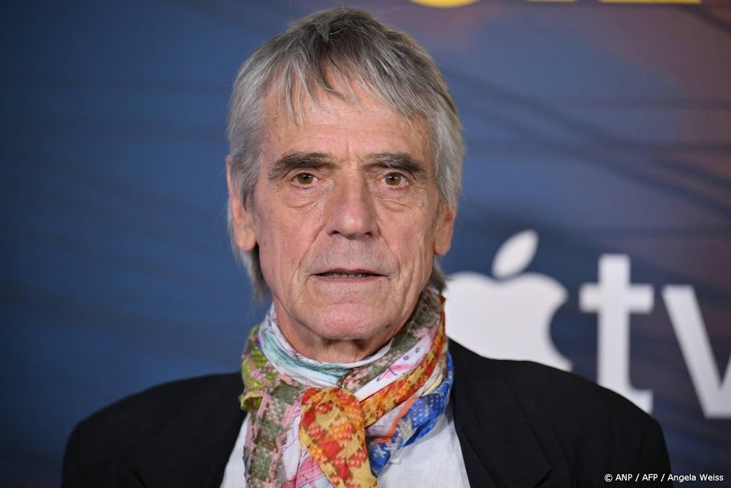 Jeremy Irons toegevoegd aan cast van Highlander-reboot