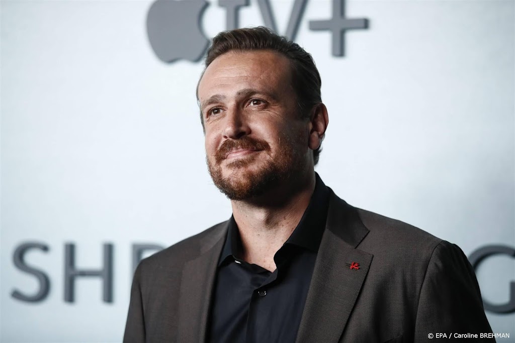 How I Met Your Mother-acteur Jason Segel vraagt vriendin Kayla Radomski ...