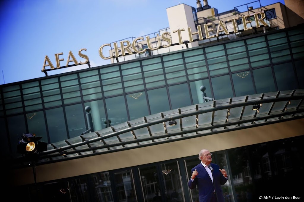 Musical Stars Organize Gala For AIDSFonds - Ruetir