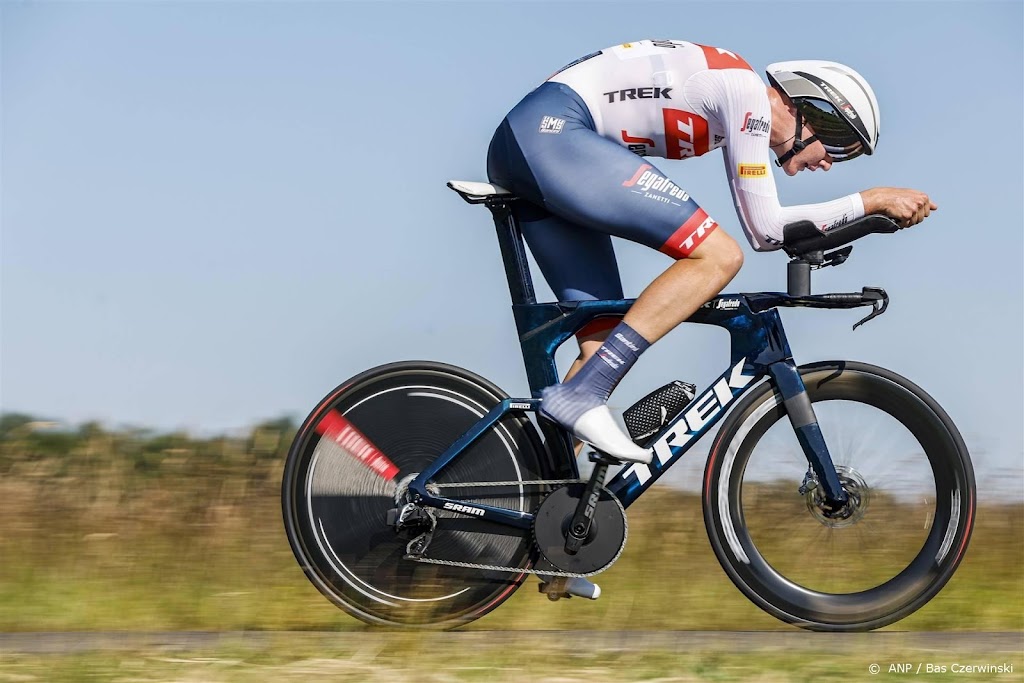 Wielrenner Hoole kan Giro ondanks pijnlijke kuit vervolgen | RTL Nieuws ...