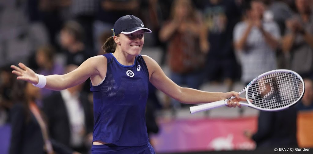 Tennisster Swiatek sluit jaar af als nummer 1 van de wereld