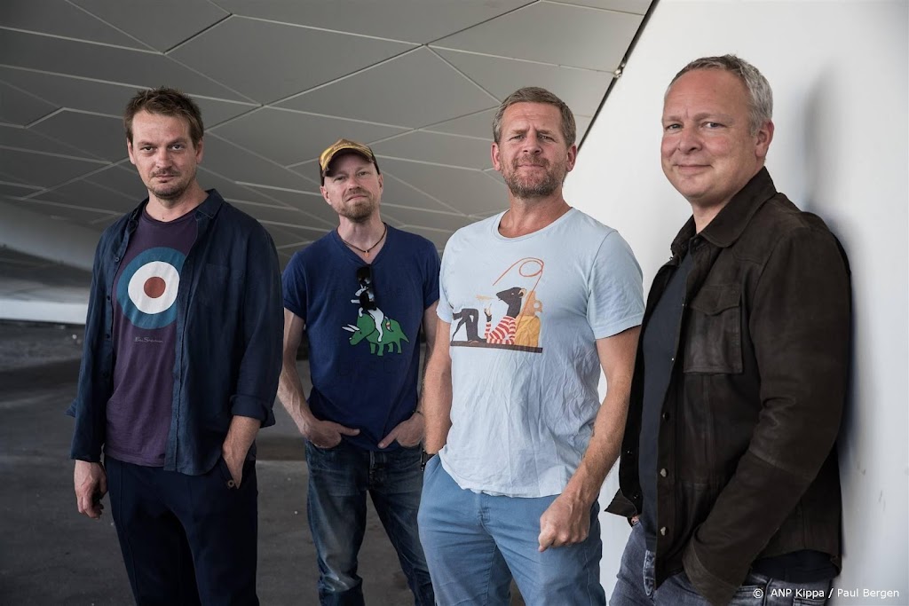 Racoon komt met nieuw album in oktober: 'It Is What It Is'