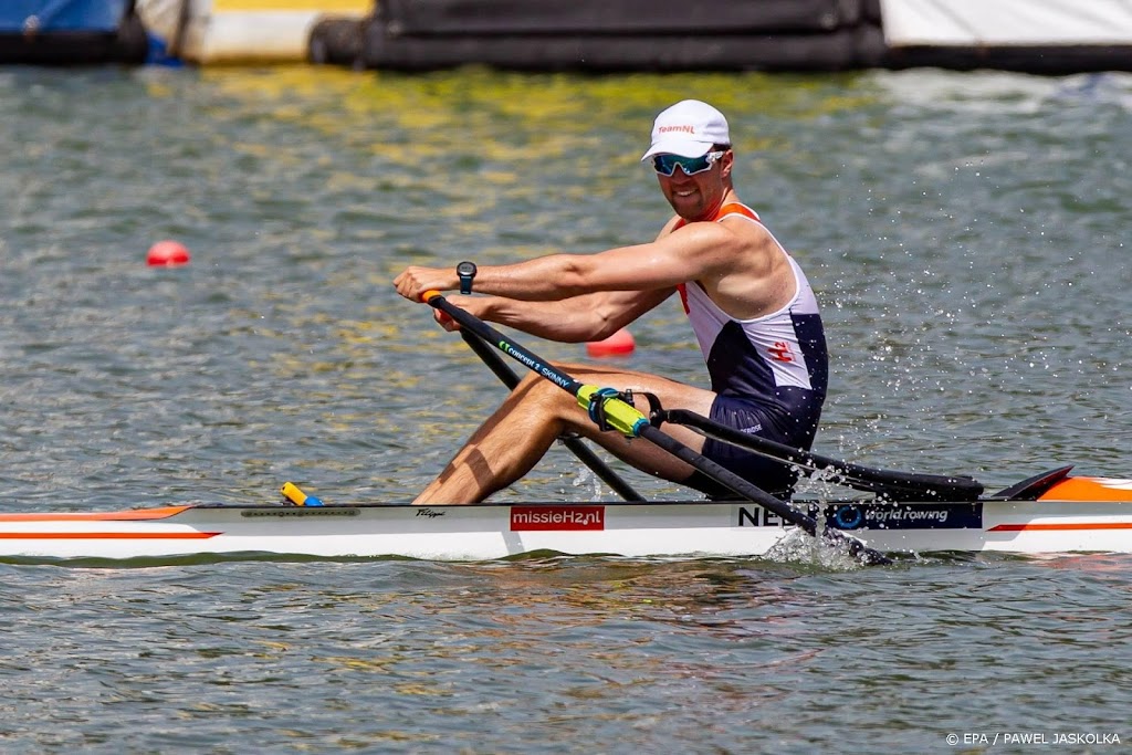 Roeier Twellaar meldt zich ook alleen aan wereldtop | RTL Nieuws | RTL.nl