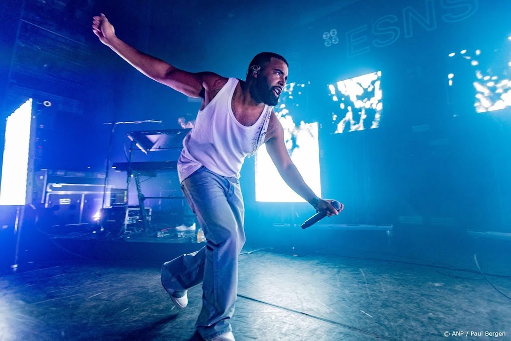 Mula B geeft in december grootste show uit carrière in AFAS Live