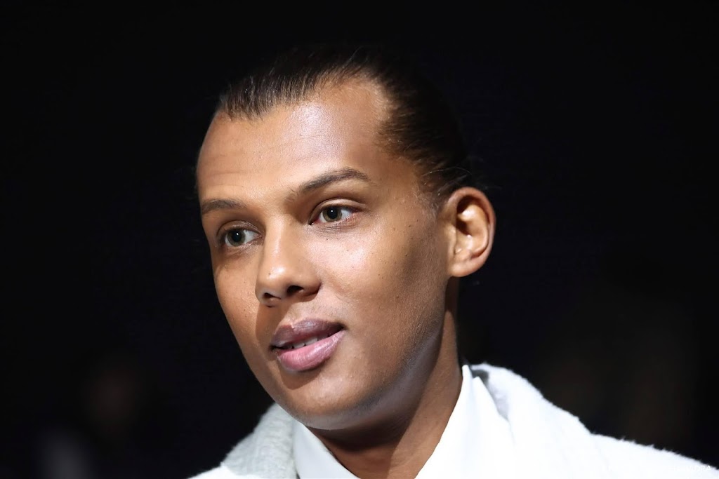 'Stromae annuleert drie optredens in Frankrijk wegens medische redenen'