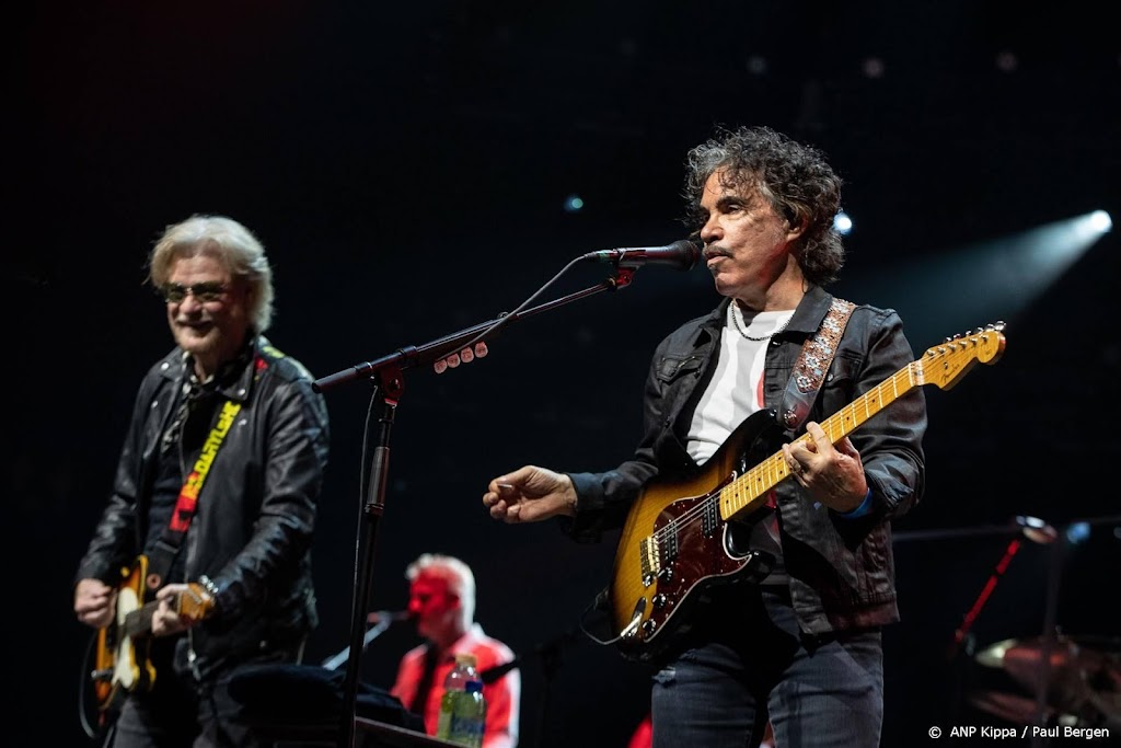 Daryl Hall sleept zijn muzikale wederhelft John Oates voor rechter