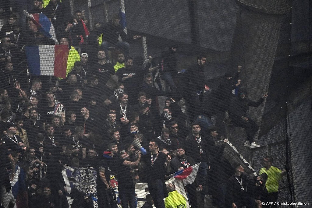 Celstraf voor Marseille-supporter om bekogelen Lyon-fan