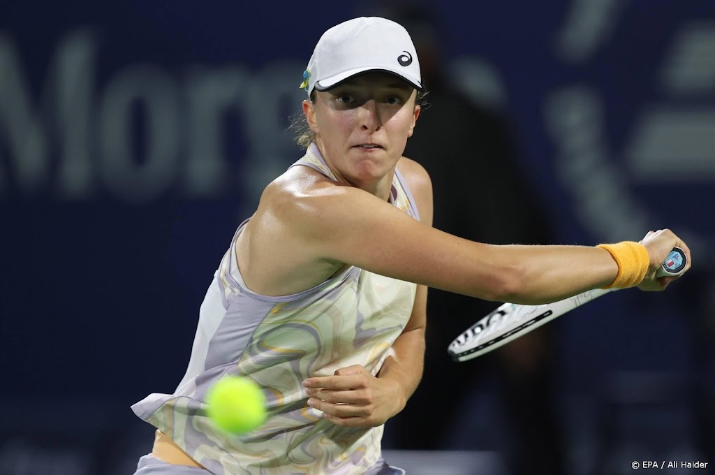 Tennisster Swiatek klopt Gauff en treft Krejcikova in Dubai