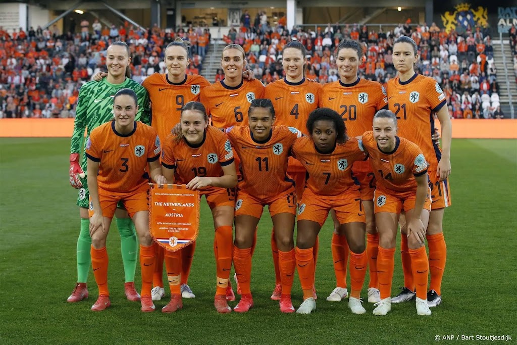 Voetbalsters spelen voor EK uitzwaaiwedstrijd tegen Finland