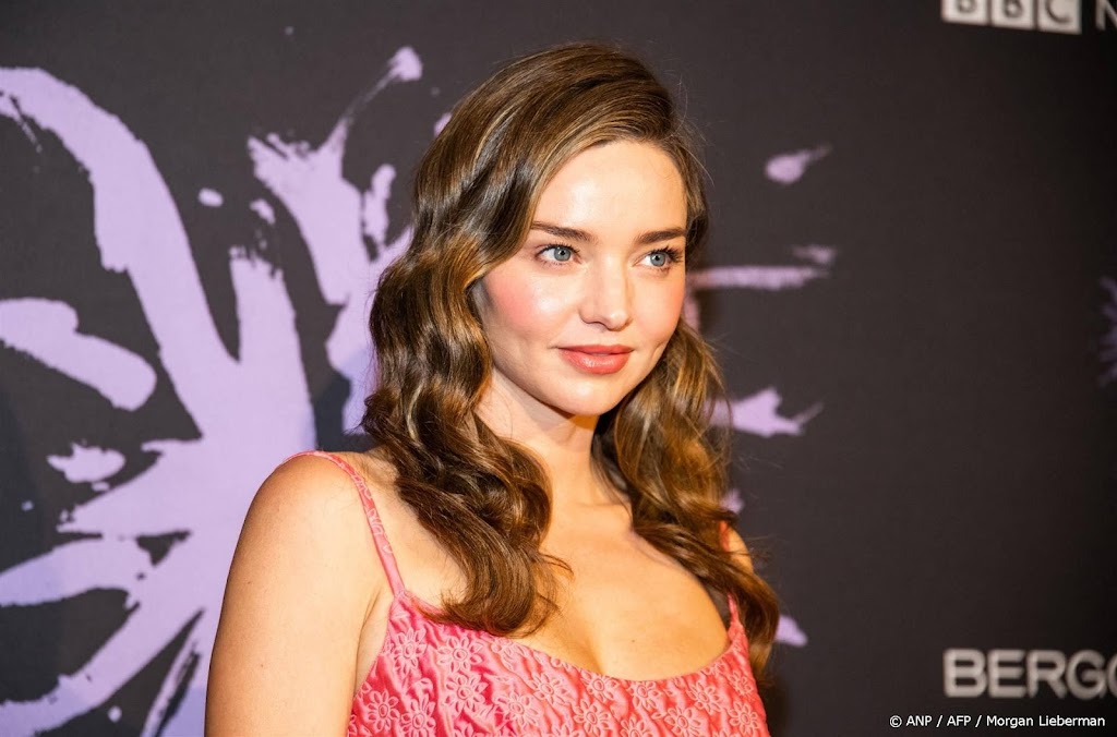 Model Miranda Kerr verwelkomt vierde kind