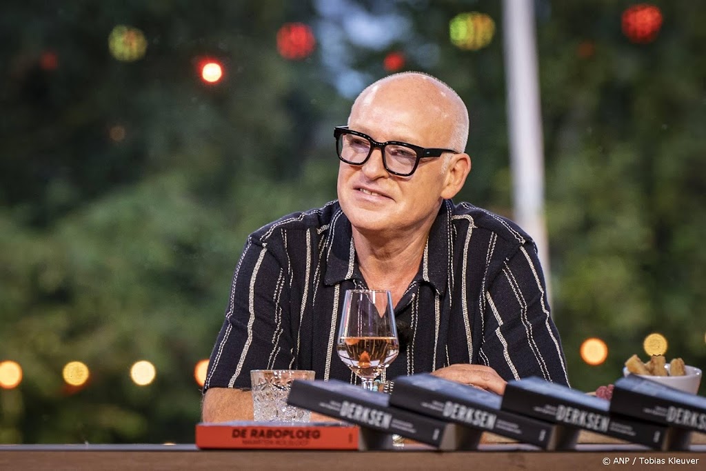 René van der Gijp has but to get well his proper eye: 'It will come ...