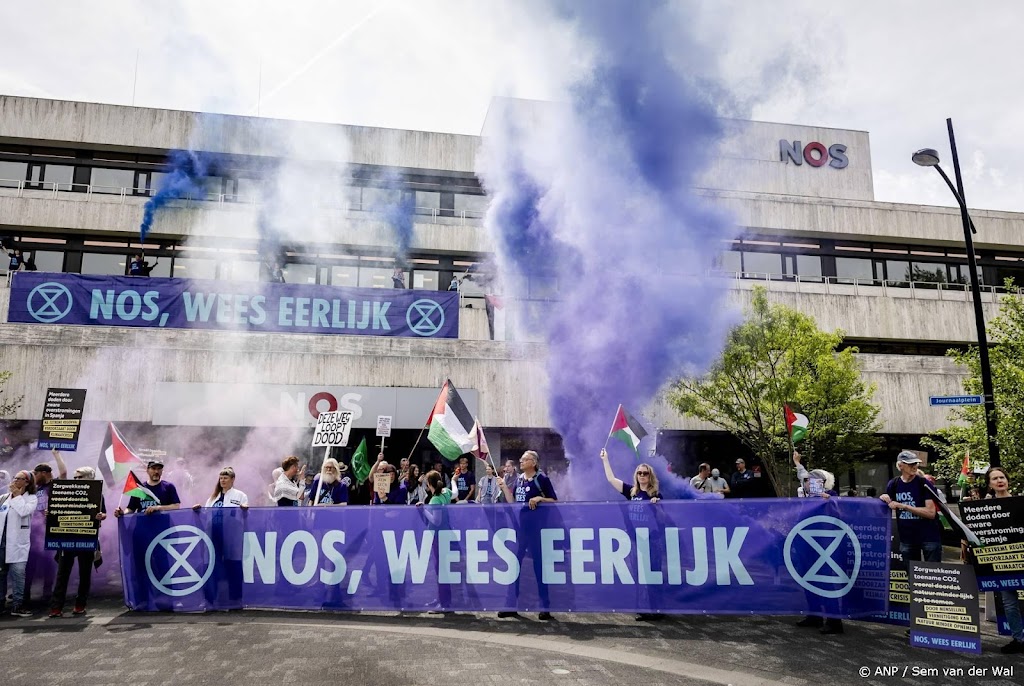 Vier aanhoudingen voor bekladding NOS-gebouw bij XR-actie