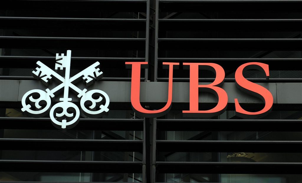 UBS neemt belang in DEMB