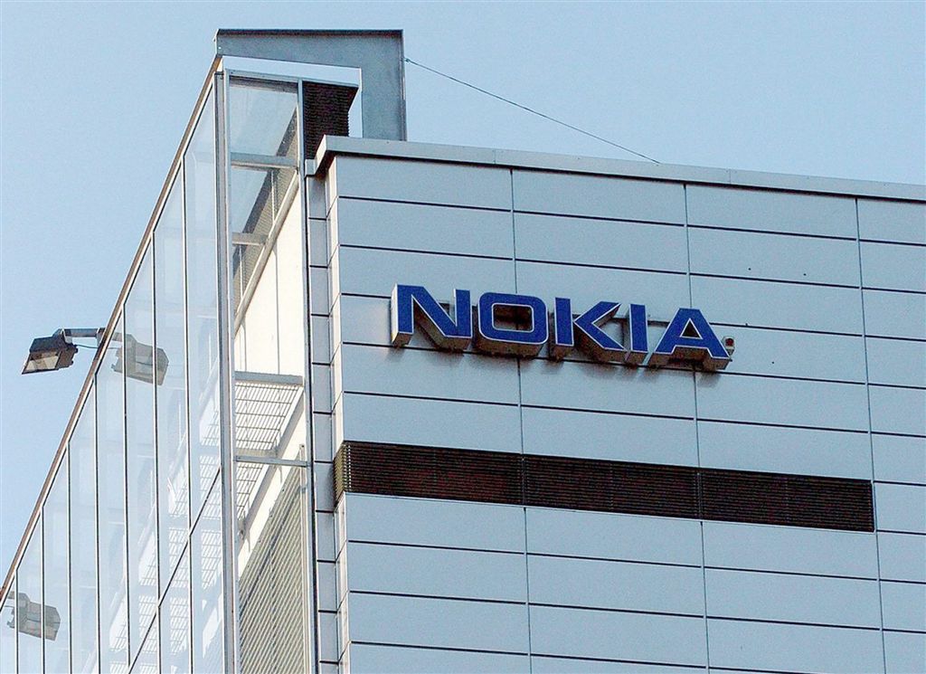 'Microsoft wilde apparatentak Nokia kopen'