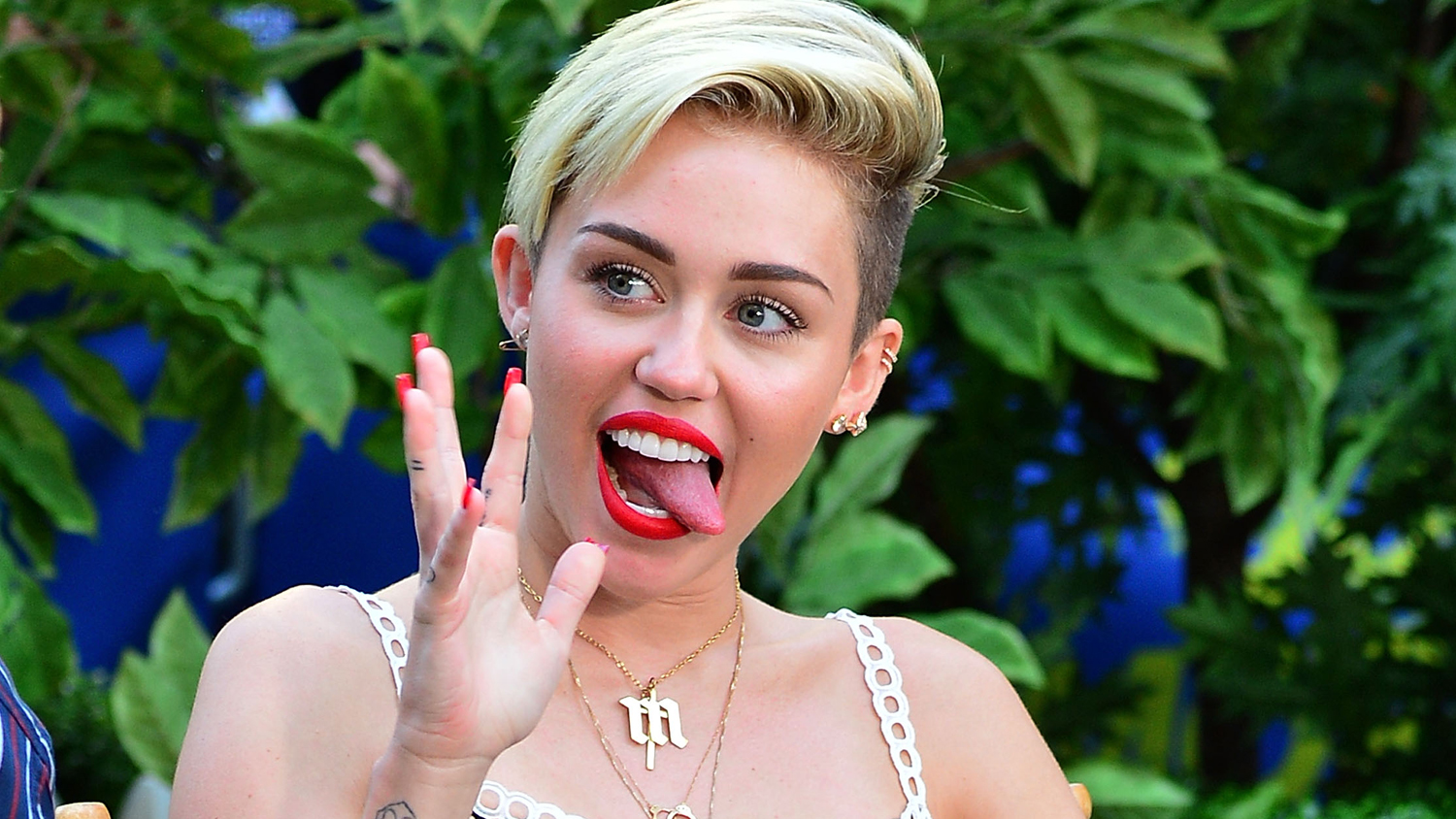 'Harige tong' en andere oorzaken: wat kun je doen tegen slechte adem?