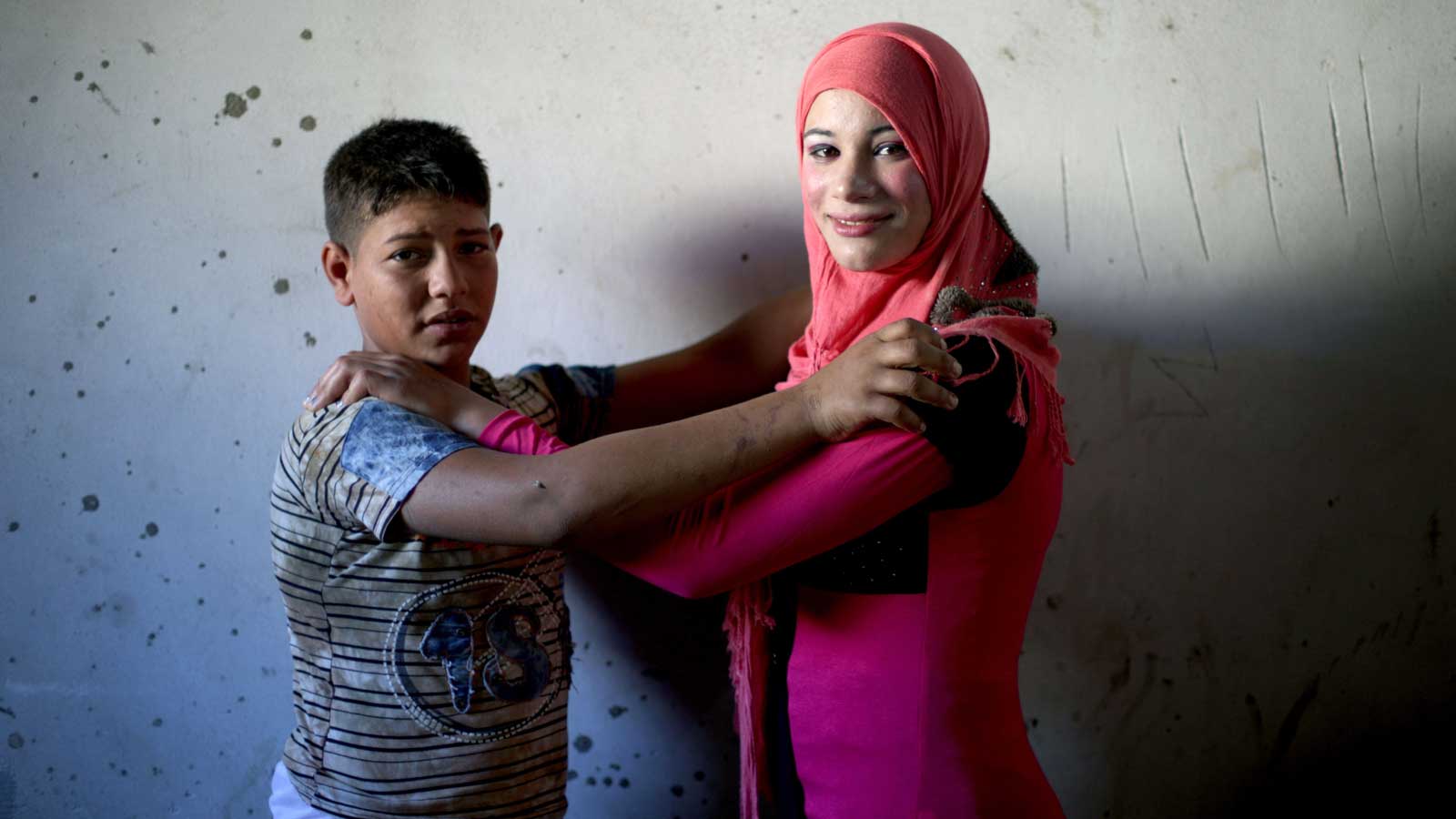 Dit stel is pas getrouwd: Tala (14) en Ahmed (15)