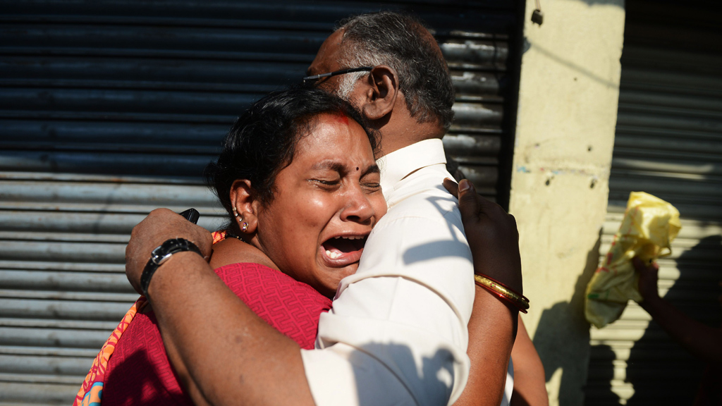 40 reizigers levend verbrand bij busongeluk India