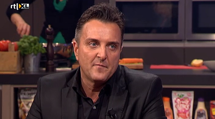 Mick Harren klust bij als schilder