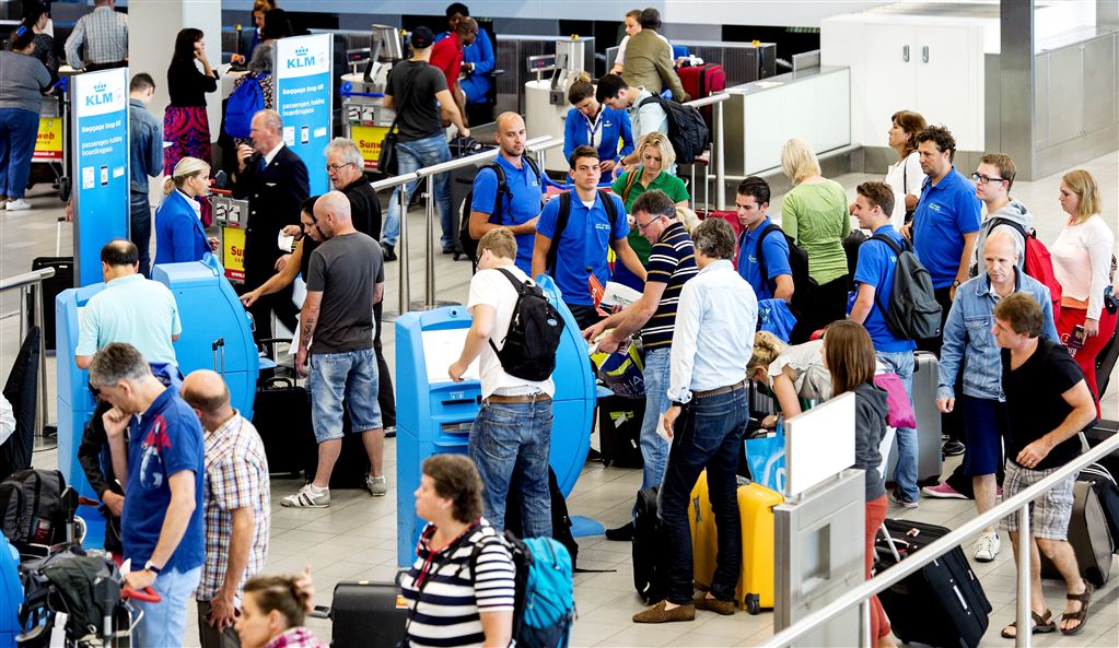 KLM: onacceptabel als nieuwe pier Schiphol pas in 2022 klaar is