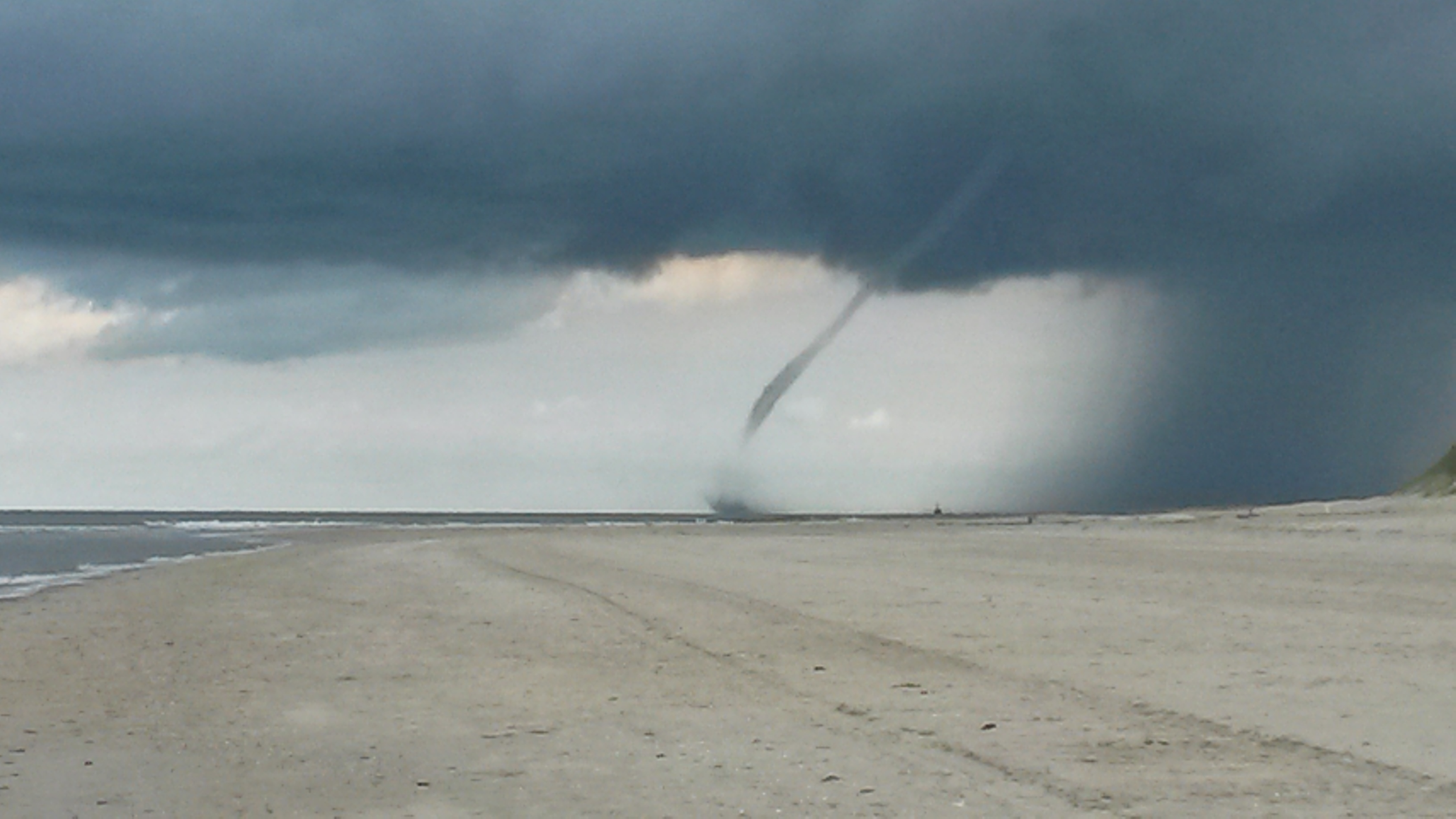 'Kans op meer waterhozen vandaag'