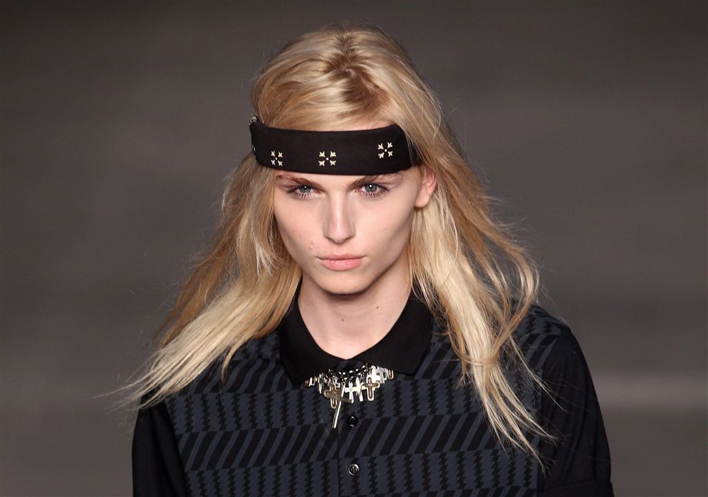 Model Andrej Pejic verandert van geslacht