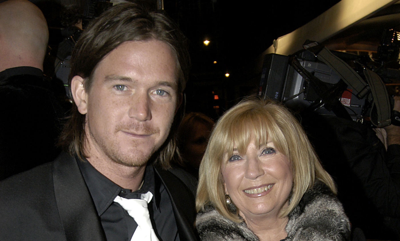 Johnny de Mol vaart mee op Gay Pride