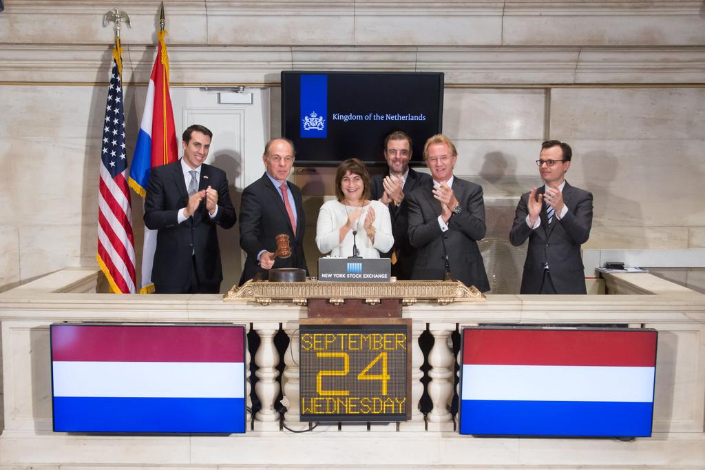 Minister Ploumen sluit beurs New York