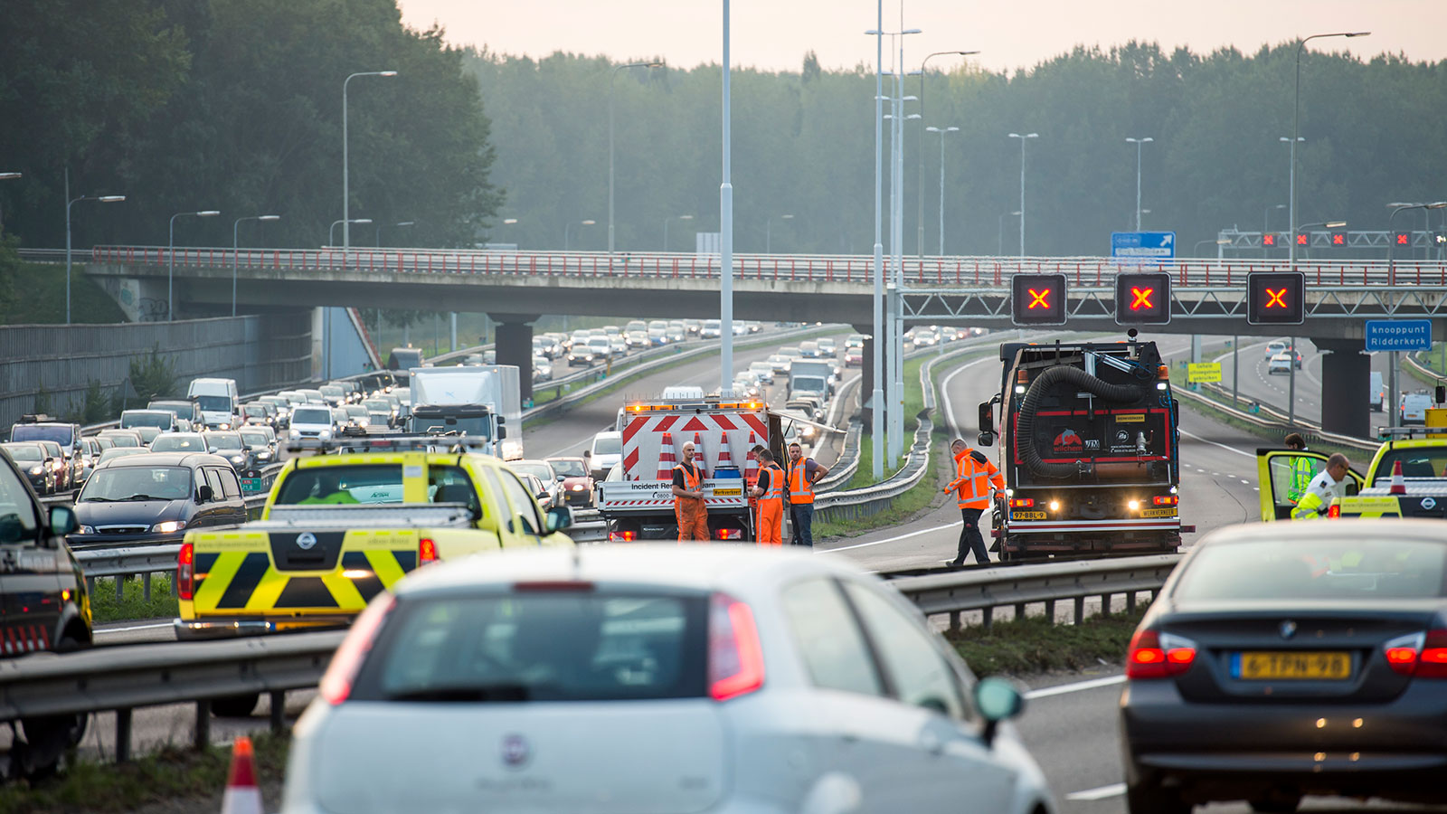 Files rond Rotterdam lossen op | RTL Nieuws | RTL.nl