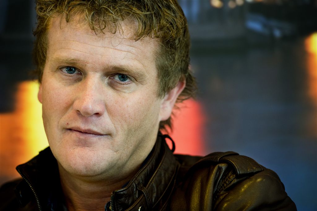 Alberto Stegeman smokkelt pistool rechtbank binnen