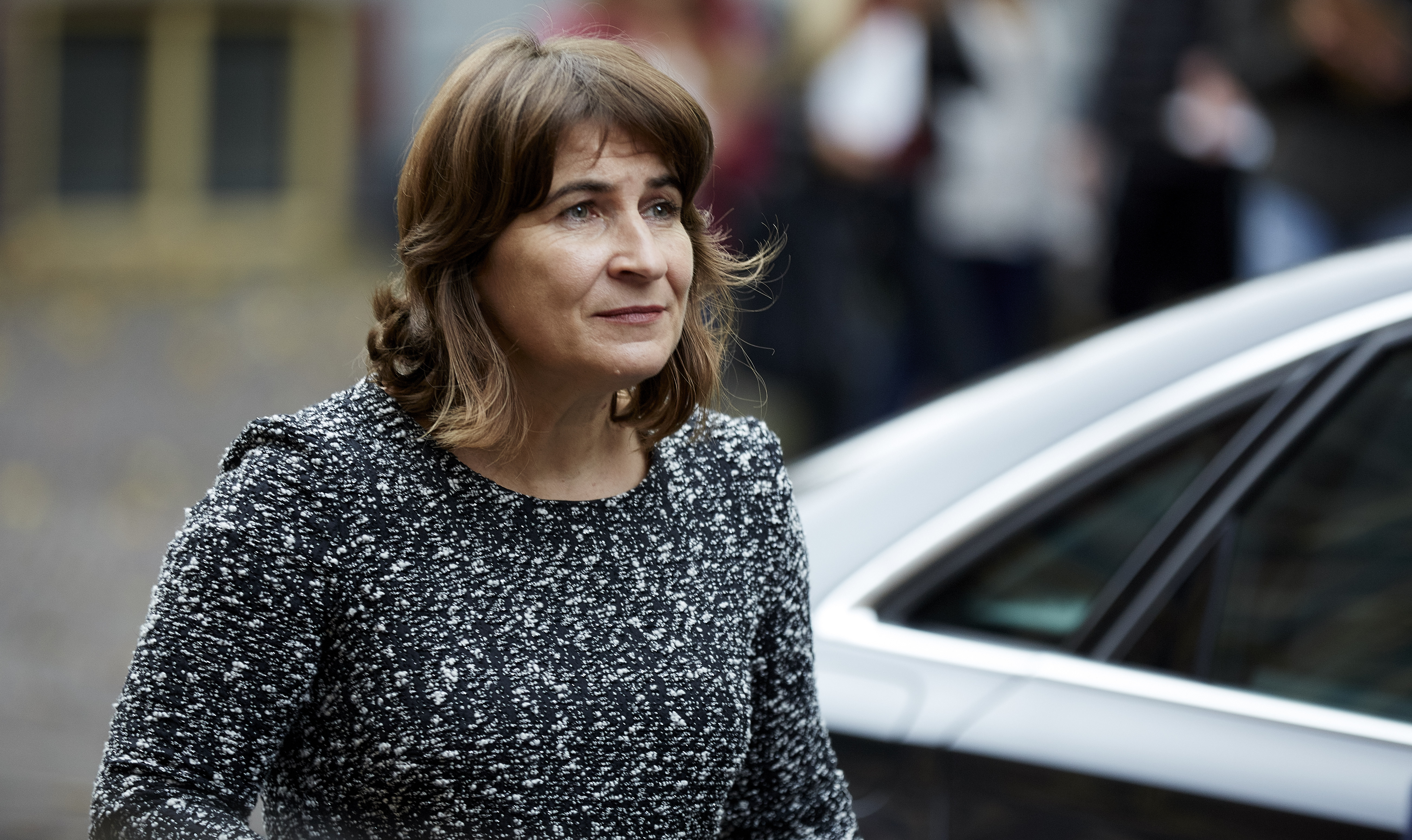 Ploumen: Ebolahulpverleners kunnen verzekering afsluiten