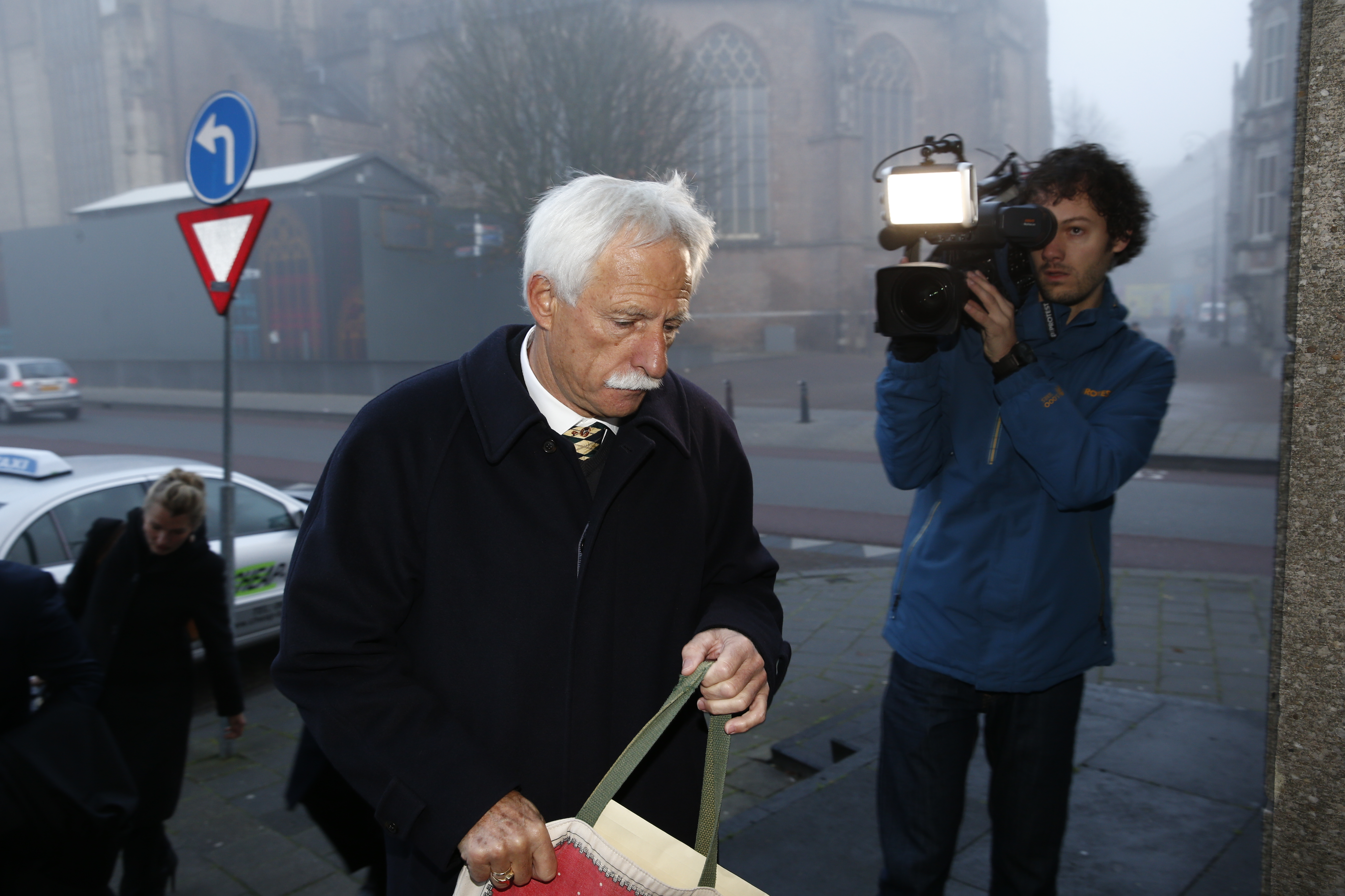 Oud-Dutchbat-commandant Karremans voor rechter