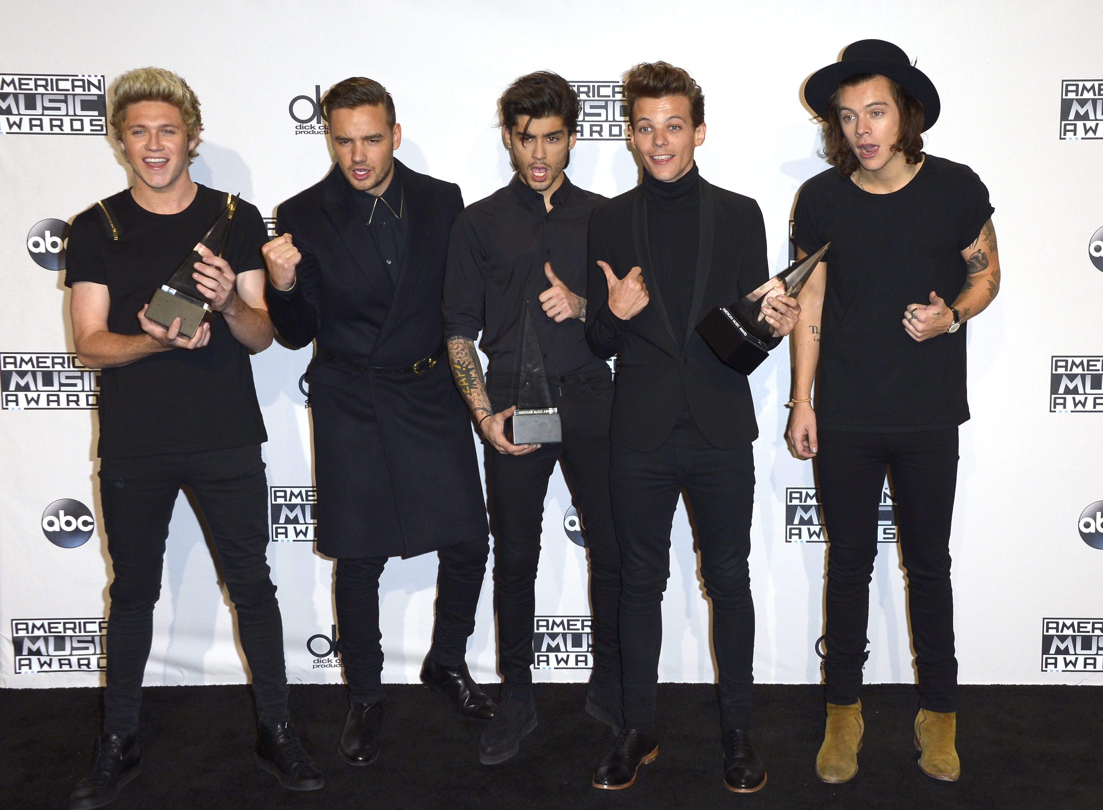 One Direction wint drie American Music Awards