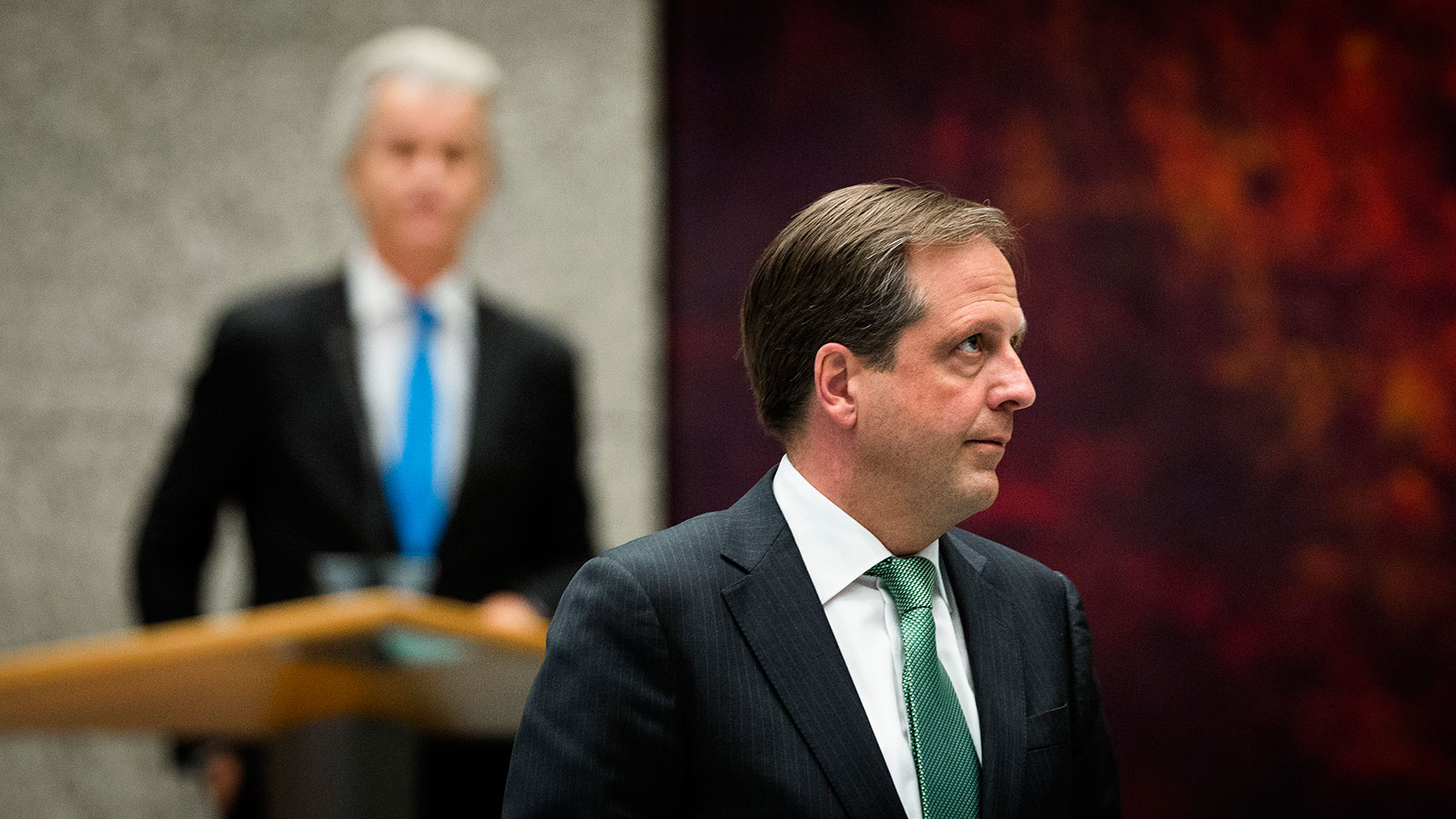 Pechtold in vluchtelingendebat: 'Ik gruwel van de PVV'