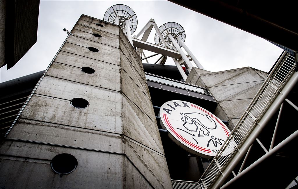 Geloven leden van Ajax nog in bestuursraad?