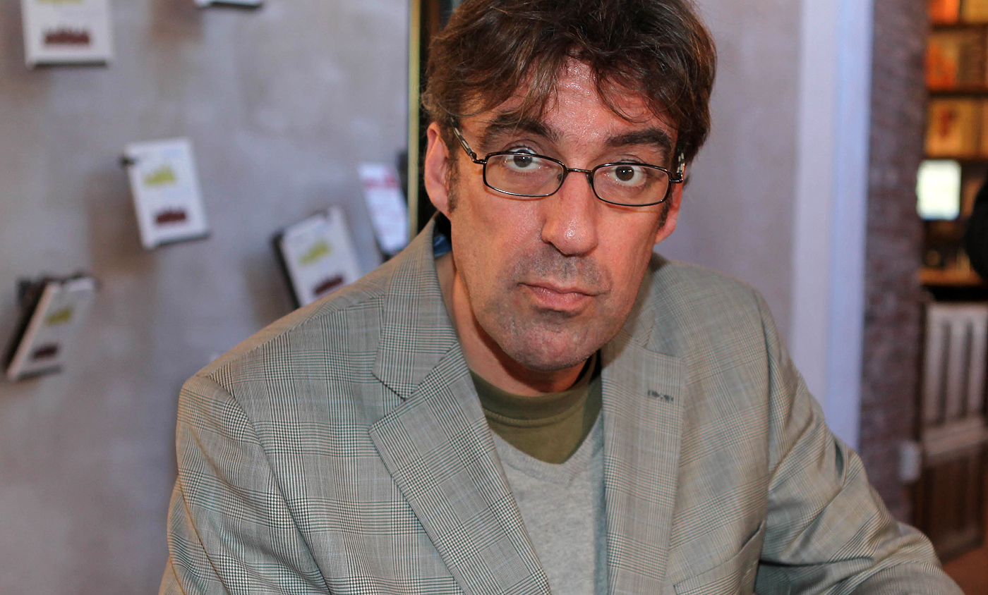 Eerbetoon aan Joost Zwagerman | RTL Boulevard | RTL.nl