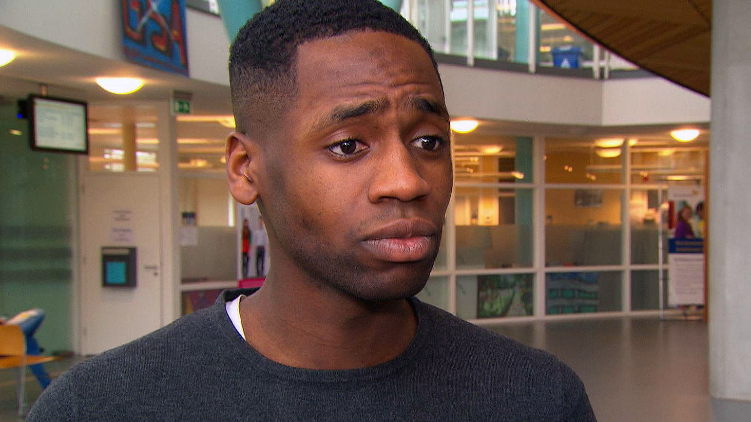 Ook Pernelly kreeg te maken met racisme: 'Ik voel de pijn van Mendes'