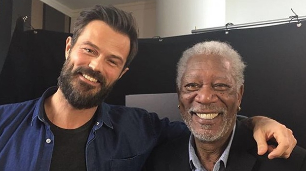 Arie Boomsma kletst met Morgan Freeman over god