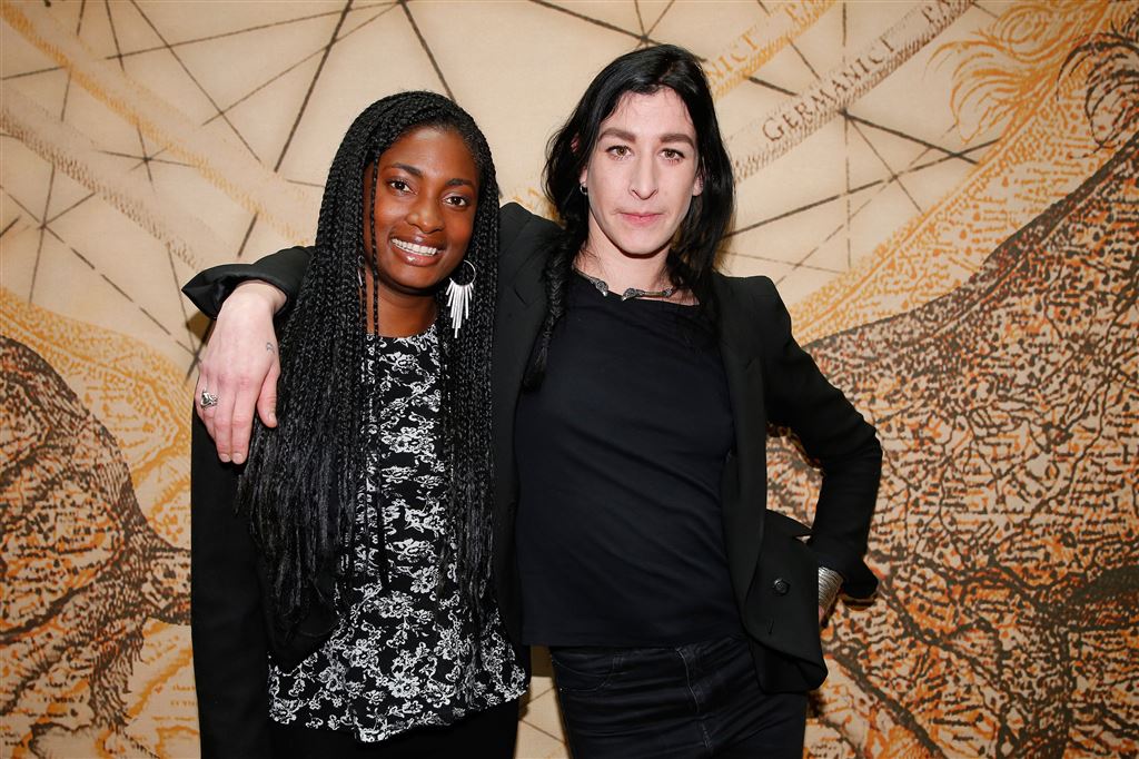 Zarayda en Ryanne uitgeteld na zoektocht naar Sharon Osbourne