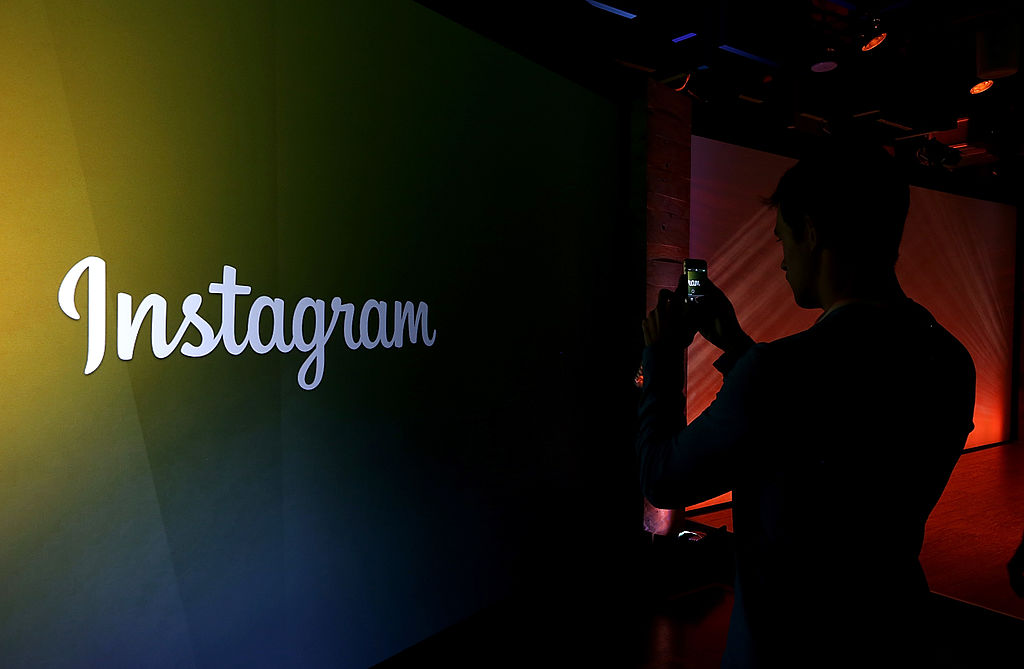 Moeder 15-jarig meisje wint zaak van Instagram over naaktfoto's