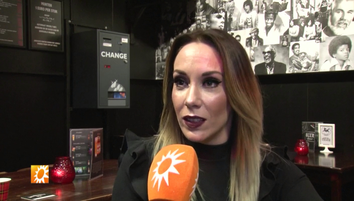 Lisa Loïs trekt volle zalen met Adele covers