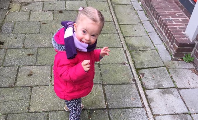Peuter (2) met Down bespot: 'Ze maakten zeehondengeluiden en riepen ...