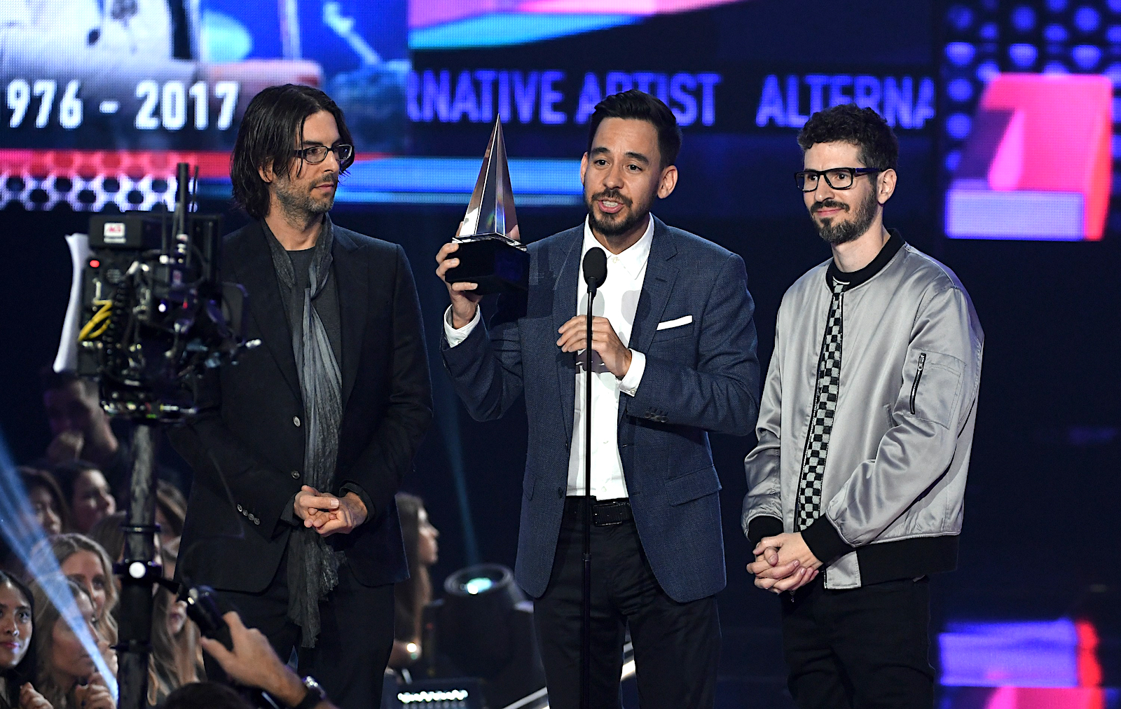 'Deze award is voor Chester Bennington'