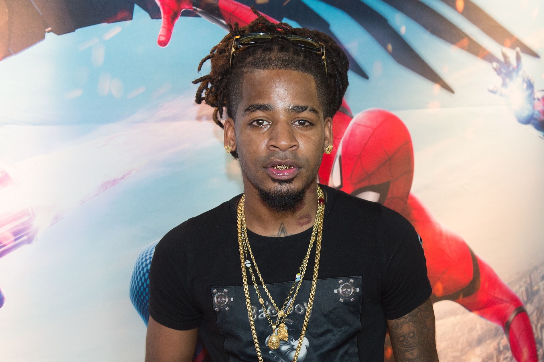 Vriendin rapper Keizer bevalt in de auto | RTL Boulevard | RTL.nl