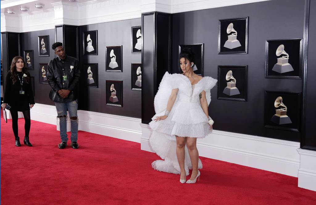 Oud-manager eist 10 miljoen van Cardi B