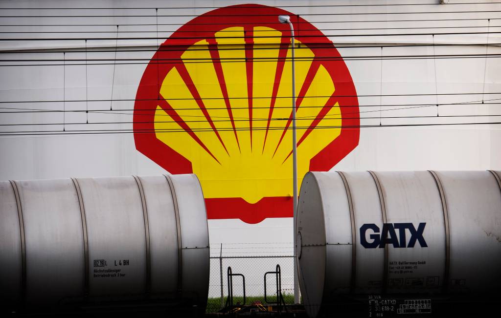 Vakbonden eisen einde flexwerk bij Shell | RTL Nieuws | RTL.nl