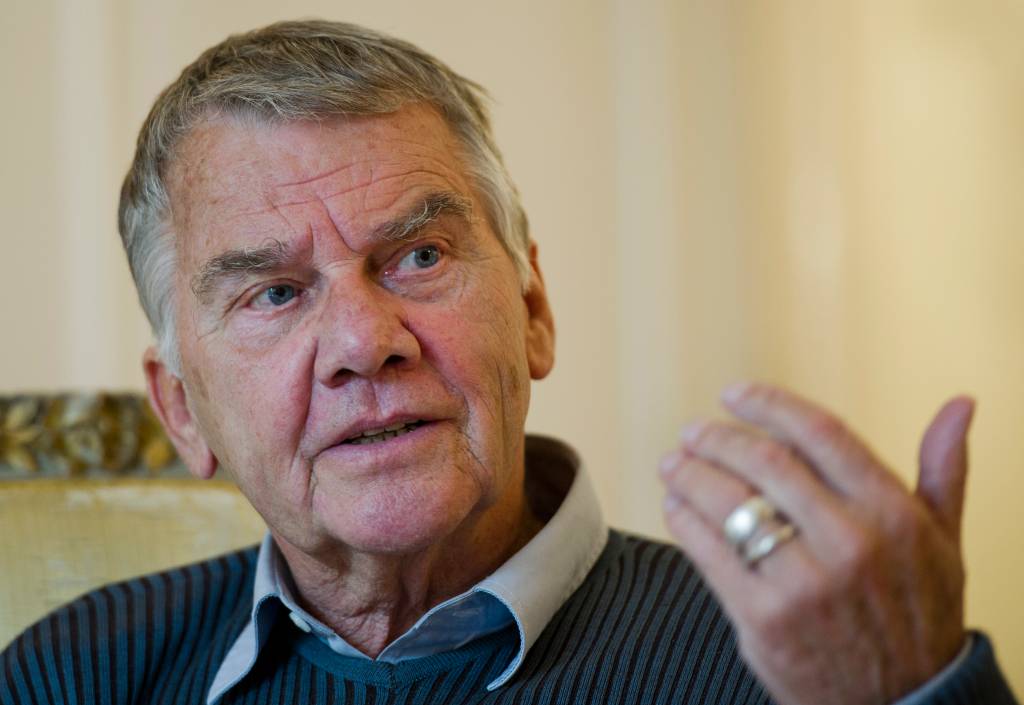 Willem Nijholt keert terug naar theater