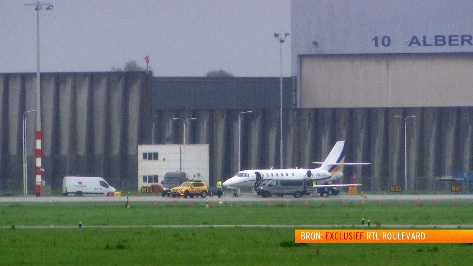 Jos B. geland op Schiphol