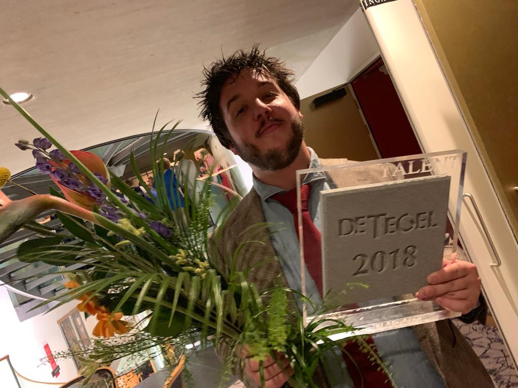 Daniël Verlaan wint Tegel voor journalistiek talent